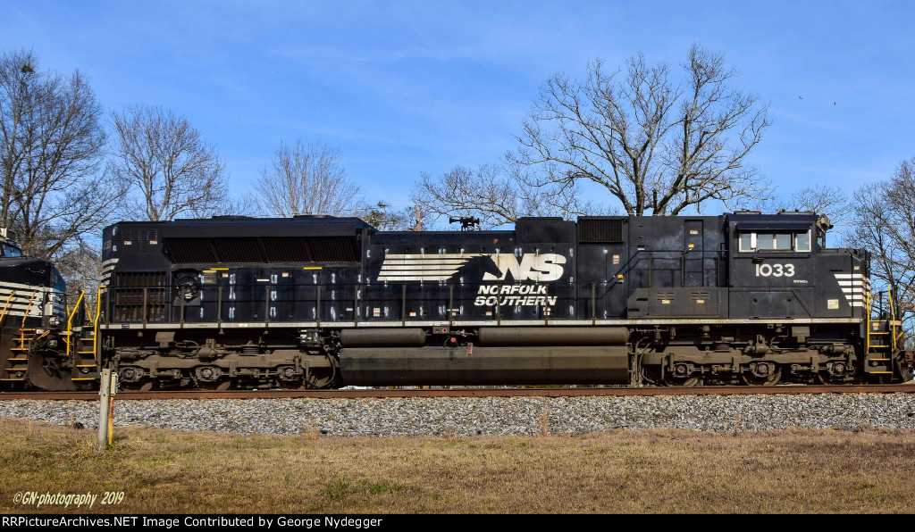 NS 1033